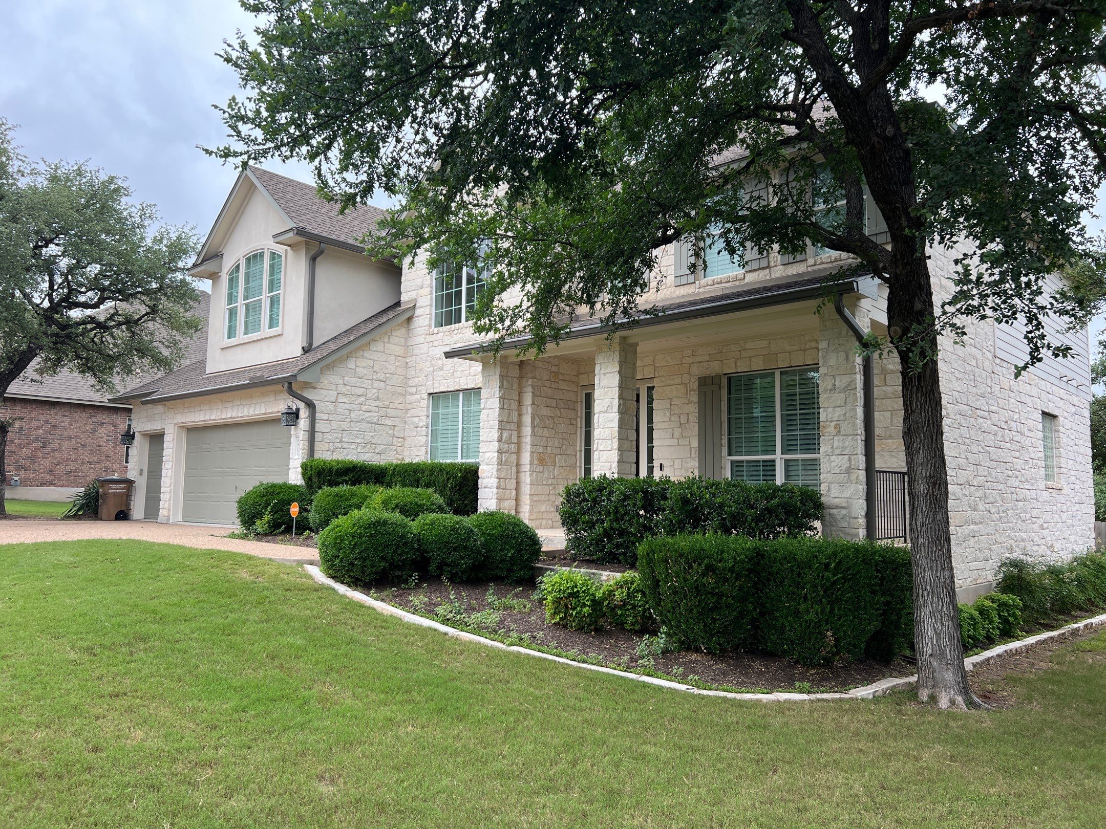 Choosing Gutter Colors: Best Options for Every Home - Texas Gutter King